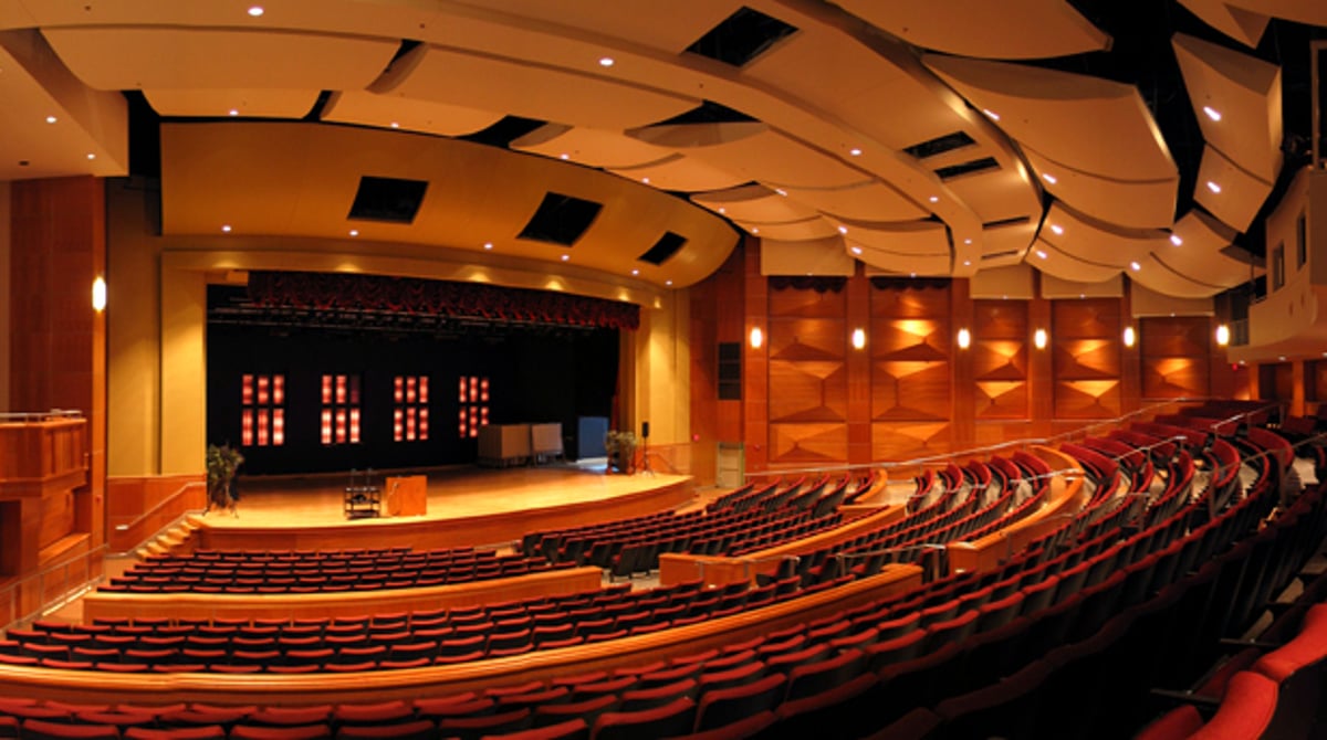 UT Music Livestream: Cox Auditorium