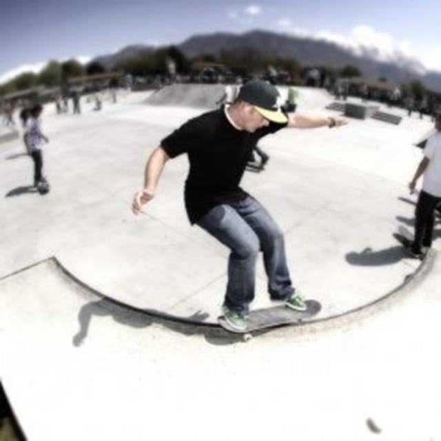DUSTIN HILL