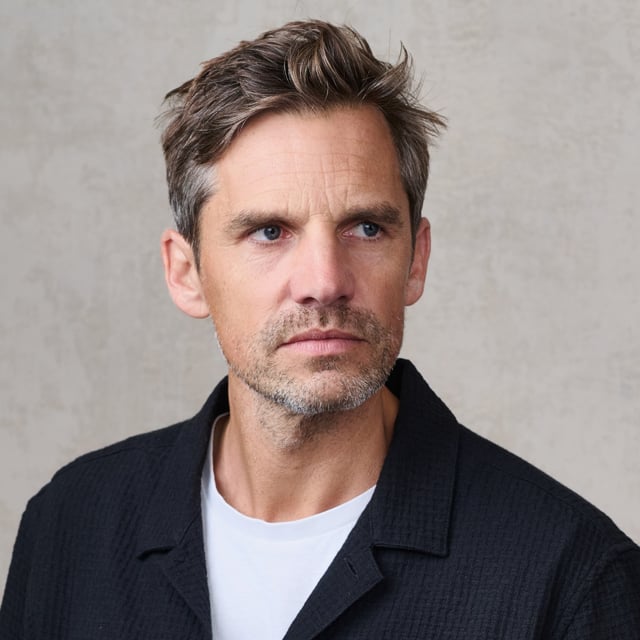 Simon Roberts