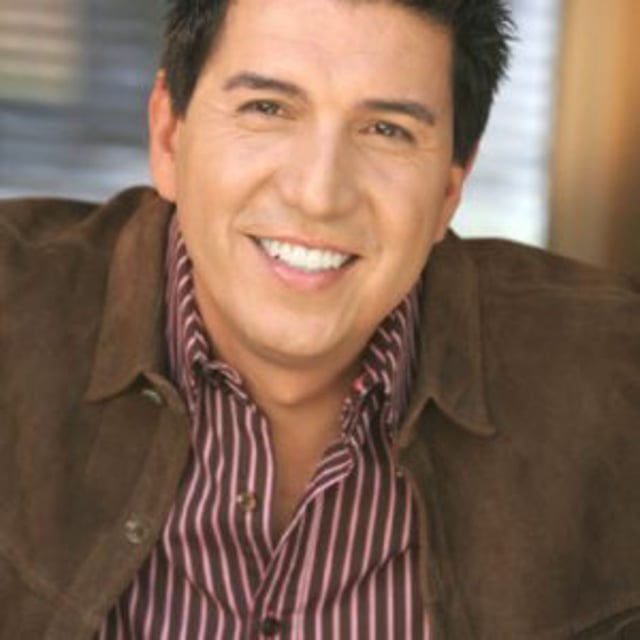 Frank Lozano - Documentary Filmmaker, Cameraman & Graphic Artist