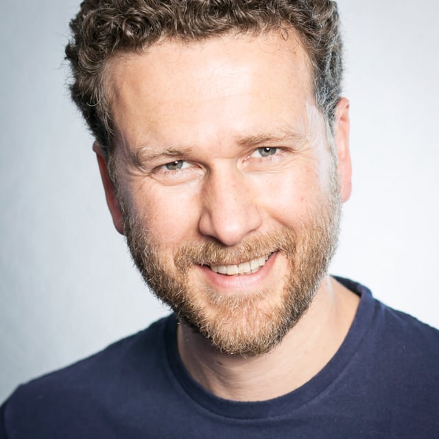 Dean Loxton - Director & Scriptwriter