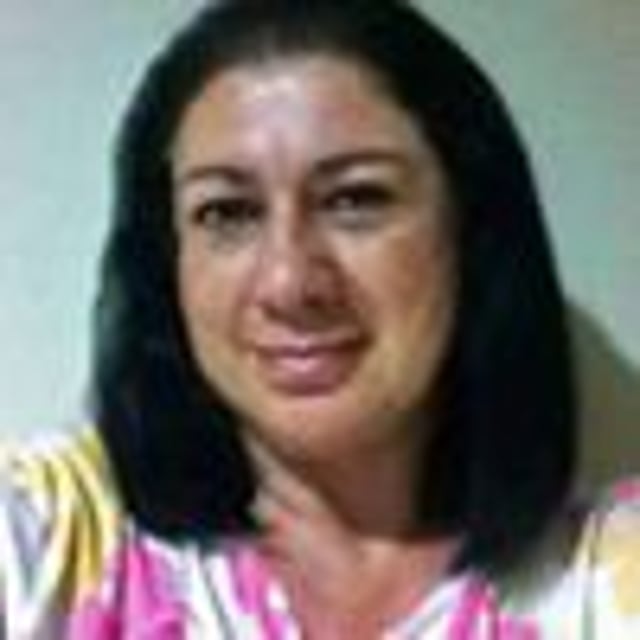 María Villalobos Flores