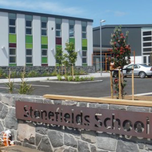 Stonefields School
