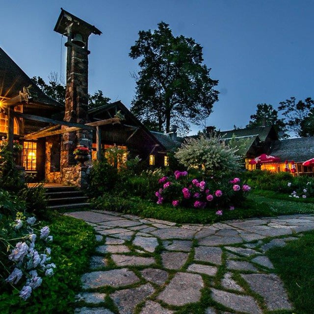 Stout's Island Lodge