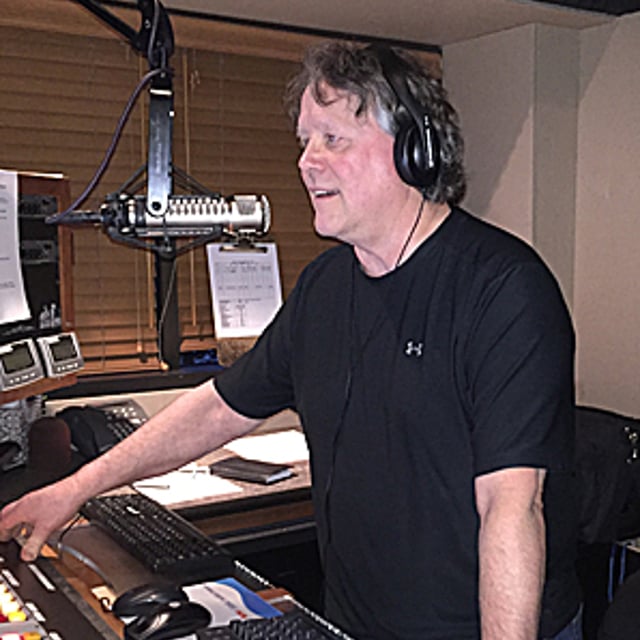 Devan Mitchell - Producer, Creative Producer & Copywriter