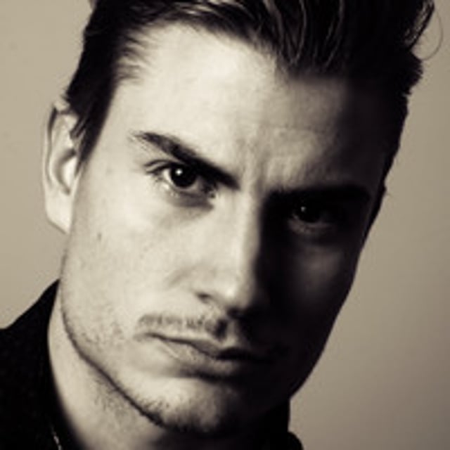 Elliott Ward