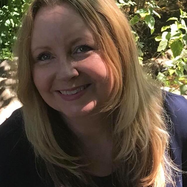 Caroline Farrell - Director & Screenwriter