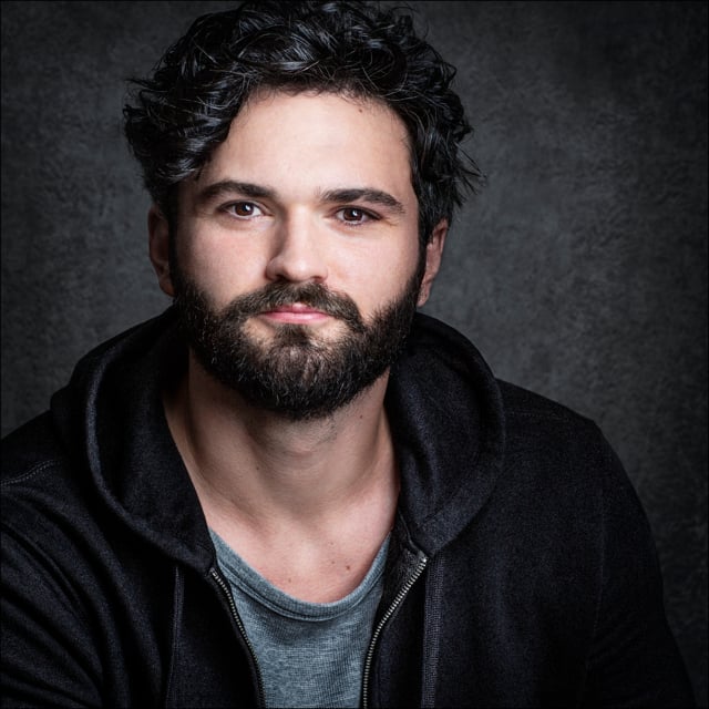 Guy Samuels - Actor, Scriptwriter & Screenwriter