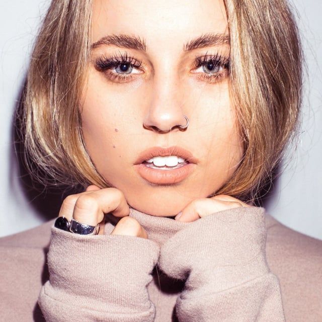 Victoria Smith - Stylist, Photographer & Filmmaker