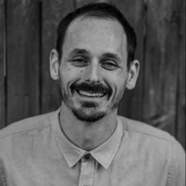 Kenny Barrett - Video Editor, Videographer & Director