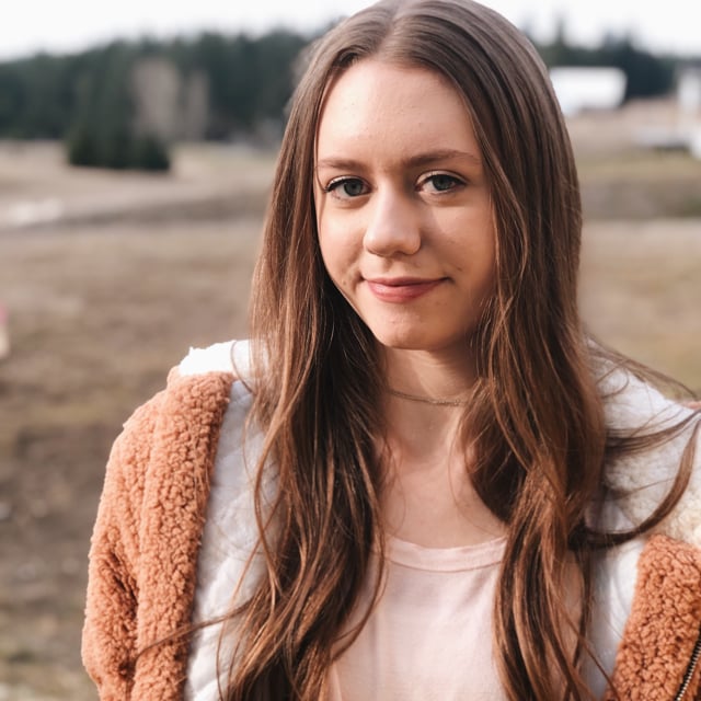 Faith Elizabeth - Video Editor & Filmmaker