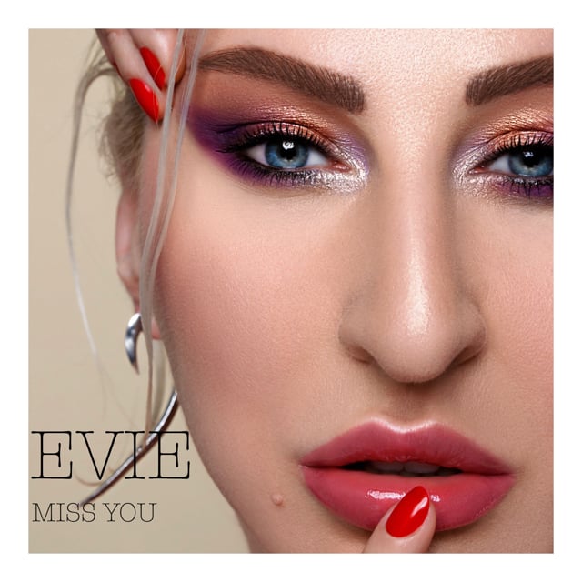 evie