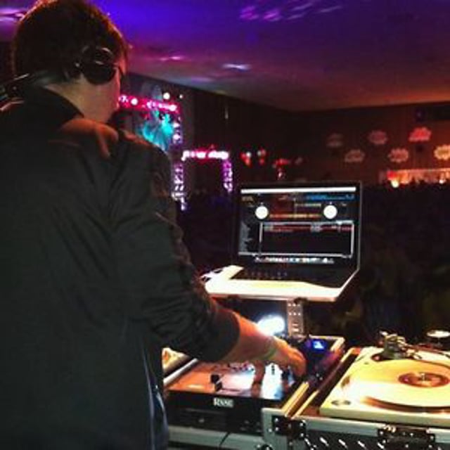 DJ * DG