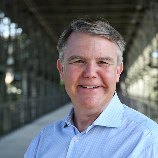 Dean Davison - Producer, Copywriter & Documentary Filmmaker