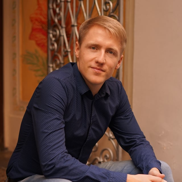 ILYA NIKITENKO - Videographer