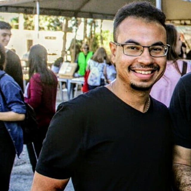 André Loretz - Video Editor, Cameraperson & Screenwriter