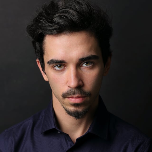 Michael Kodi Farrow - Actor, Scriptwriter & Screenwriter