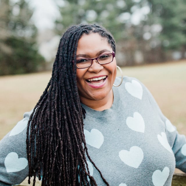 Angela Matthews - Visual Storyteller & Photographer