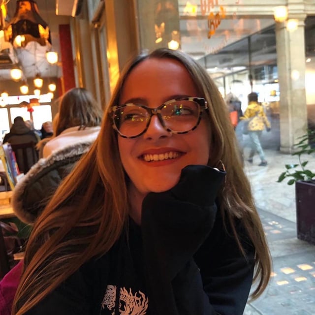 Chloe Bower - Video Editor, Filmmaker & Screenwriter