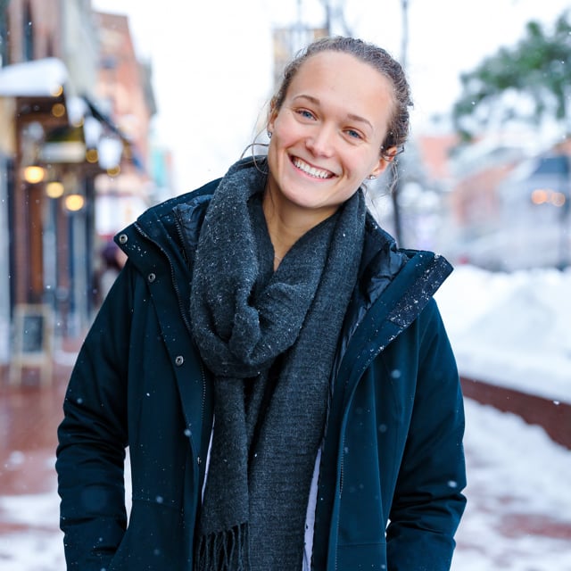 Lizzy Barrett - Videographer, Editor & Director of Photography (DP)