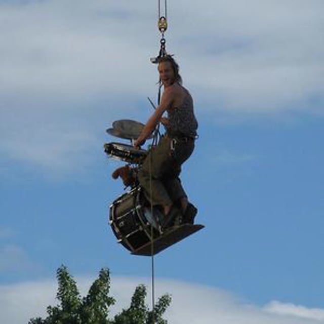 Freddy Flying Drum'n Gong