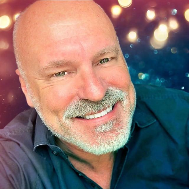 Larry Doyle - Creative Director, Copywriter & Video Editor