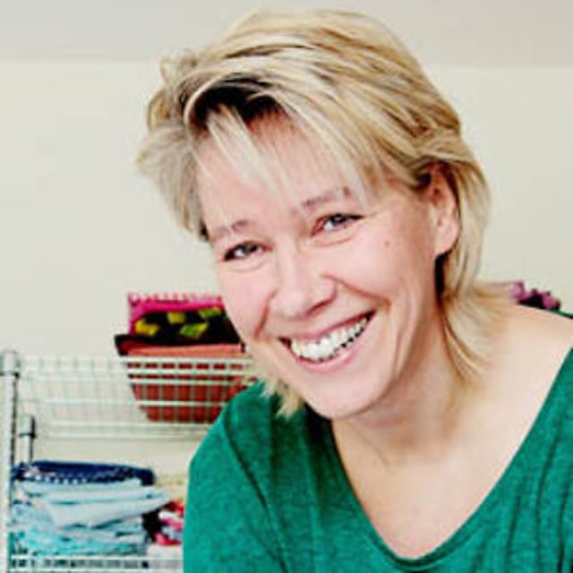 Simone van den Berg