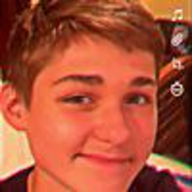 Riley Dobbs