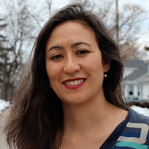 Profile picture for Julie Mallozzi