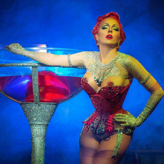 Srta. Roxanne Fumero - Artist & Dancer