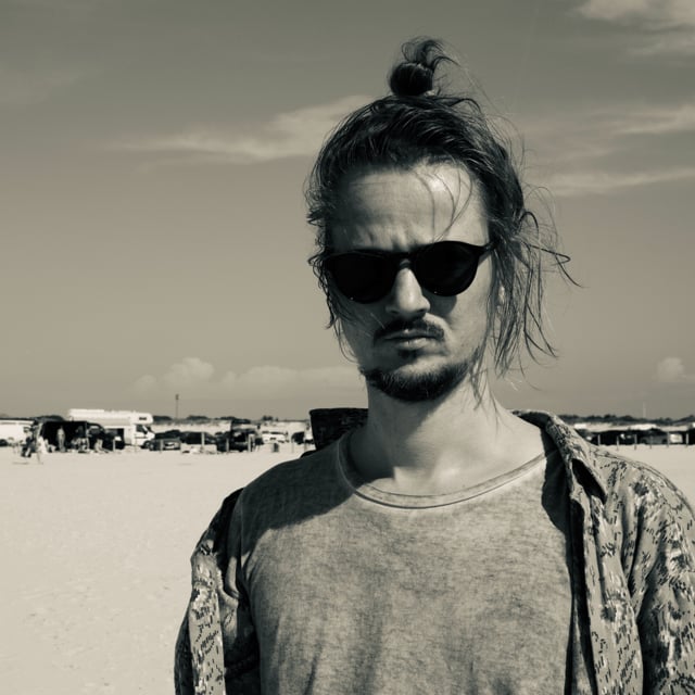 Benjamin Holz - Editor, Film Director & Interviewer