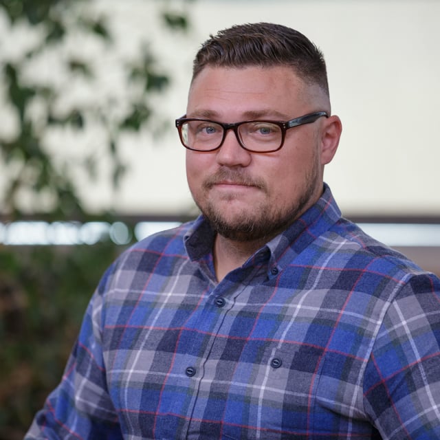 Evan M Sykes - VFX Artist, Art Director & Video Editor