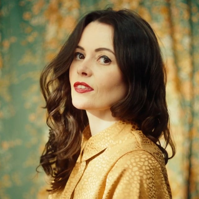 Lisa Diveney - Actor, Voiceover Artist & Director