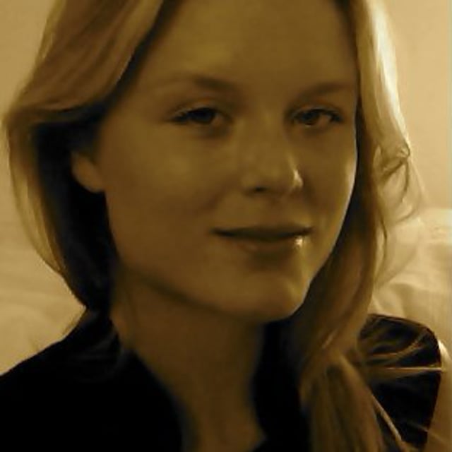 Mitzi László