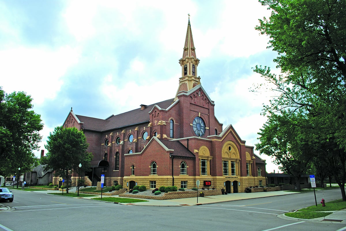 Holy Redeemer Church Marshall Mn
