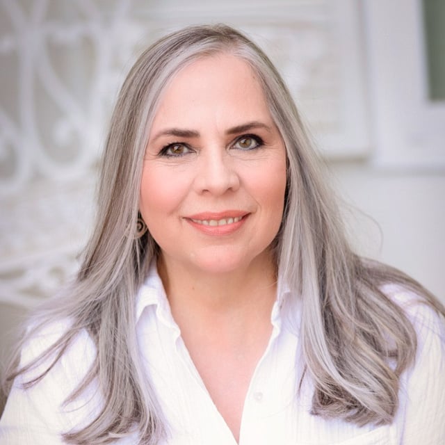 Bernadette Merrill - Creative Producer, Video Producer & Copywriter