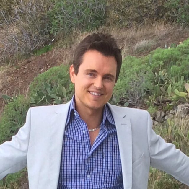 Julian J Hopkins