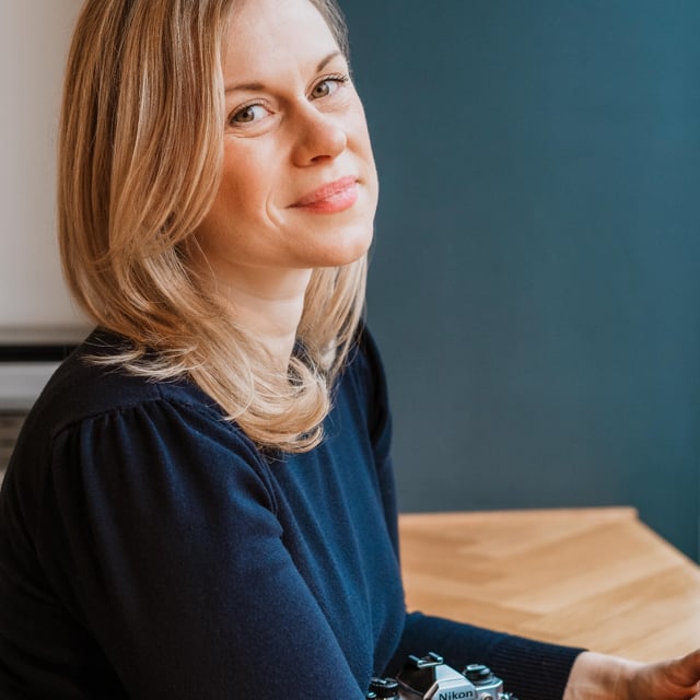 Annette Simson - Art Director, Video Editor & Photographer