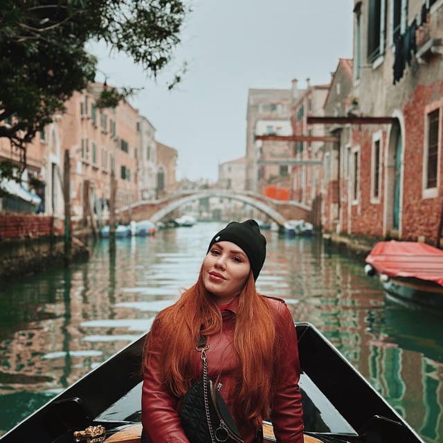 Julia Cáceres - Colorist & Post Producer