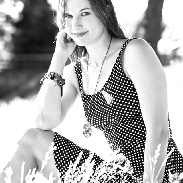 Caitlin Ryan - Artist