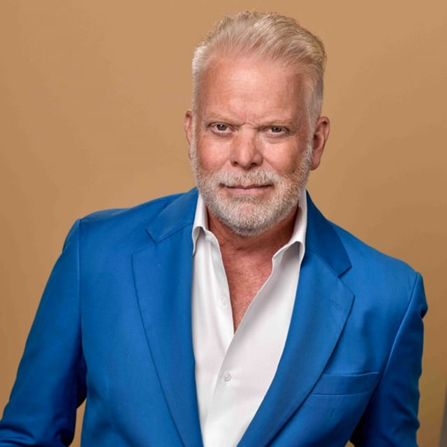 John McCalmont - Voiceover Artist & Voice Actor