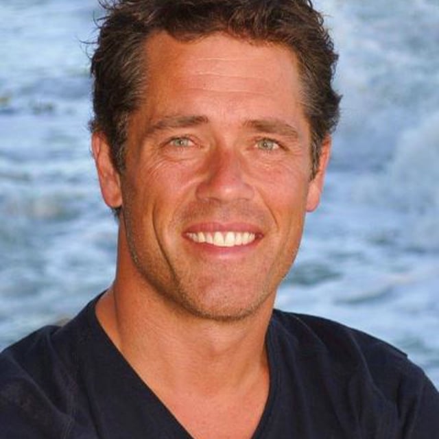 Douglas Thron