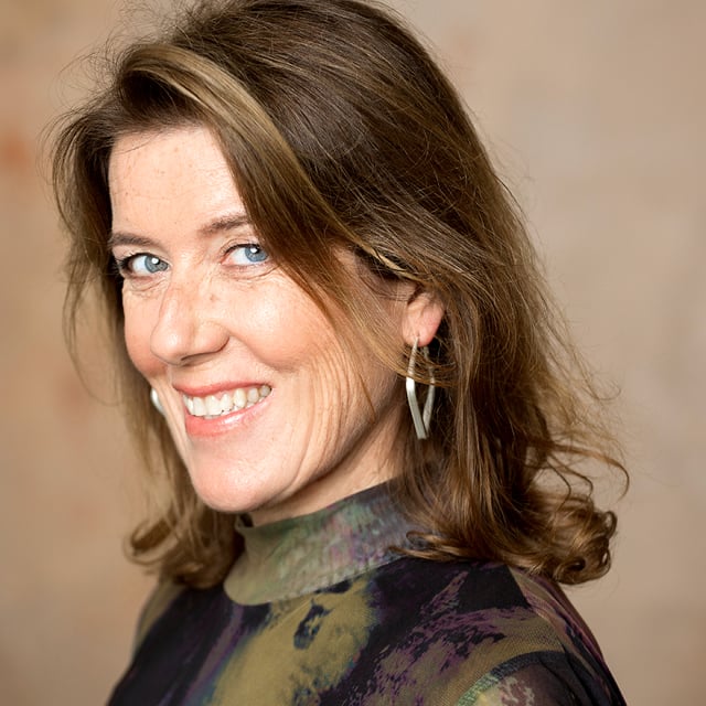 Emily Swain - Actor, Voice Actor & Voiceover Artist