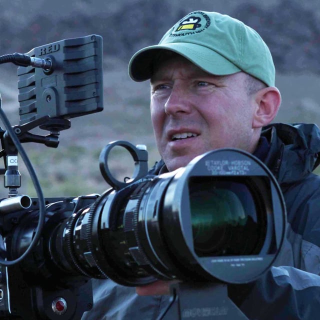 Travis Roe - Camera Operator, Video Editor & Motion Graphic Designer