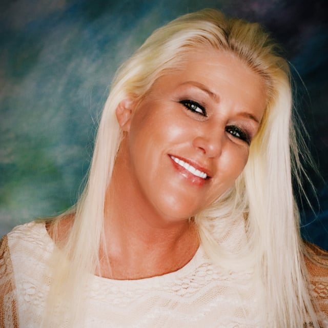 Daphne Matthews - Filmmaker, Executive Producer & Scriptwriter