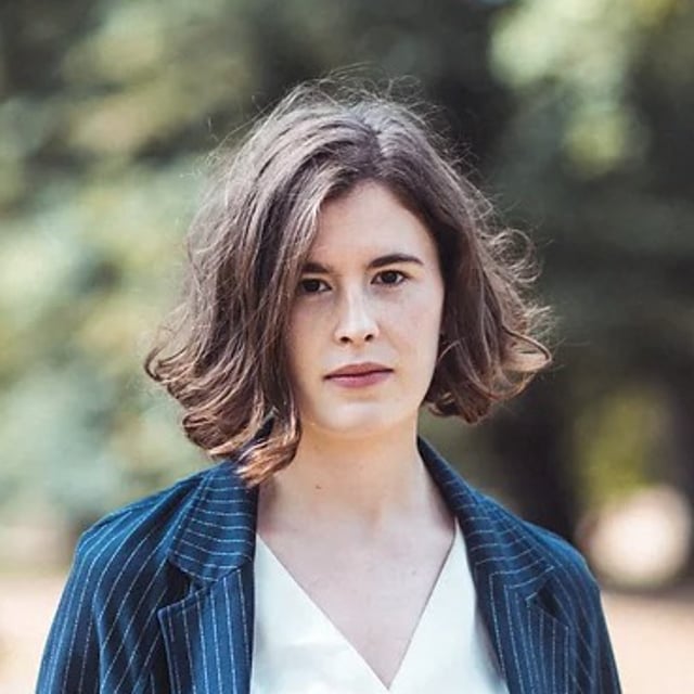 Zoe Hunter Gordon - Screenwriter & Director