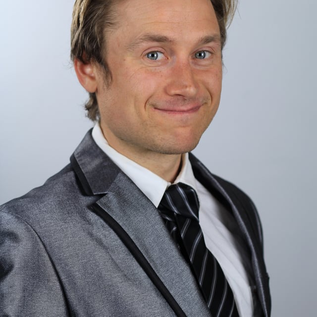 Emlyn Lewis