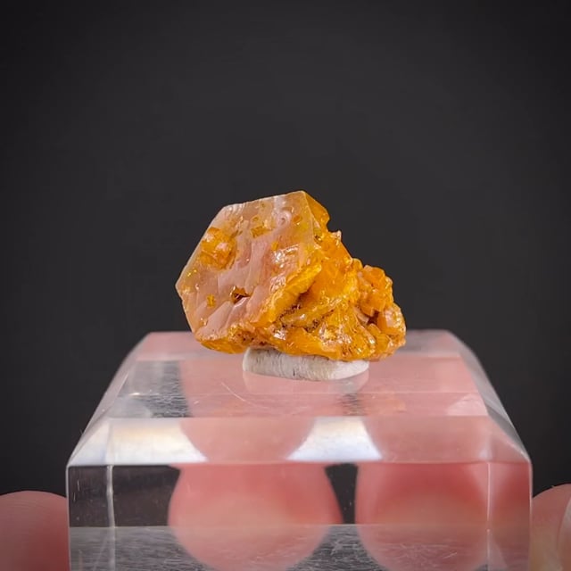 Mimetite - IGTN21-35 - Pingtouling Mine - China Mineral Specimen