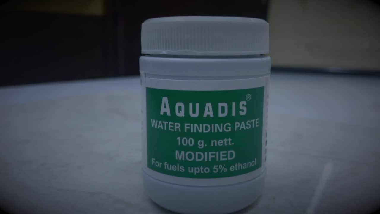 Aquadis Water Finding Paste Green on Vimeo