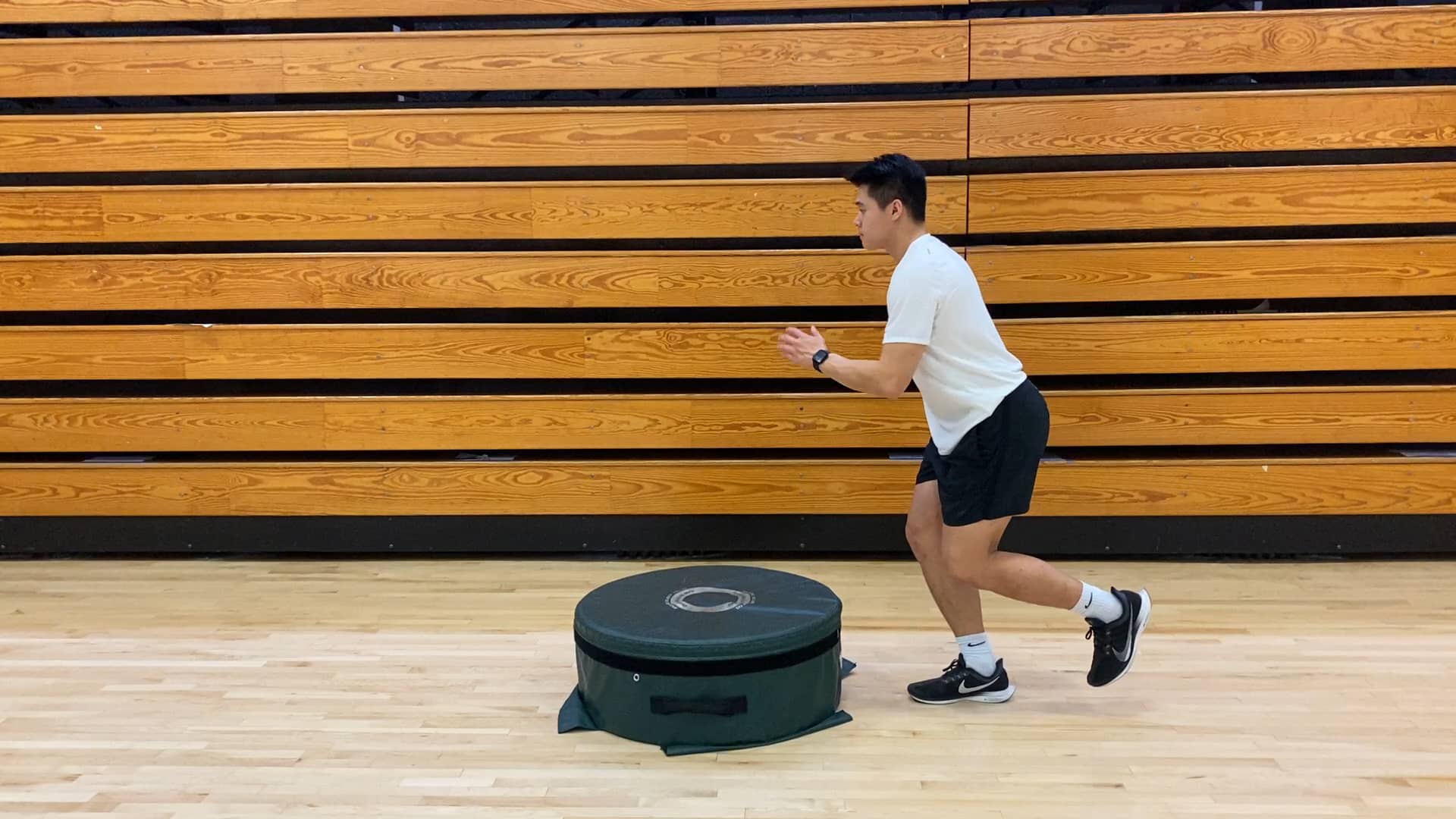 Forward Box Hop on Vimeo